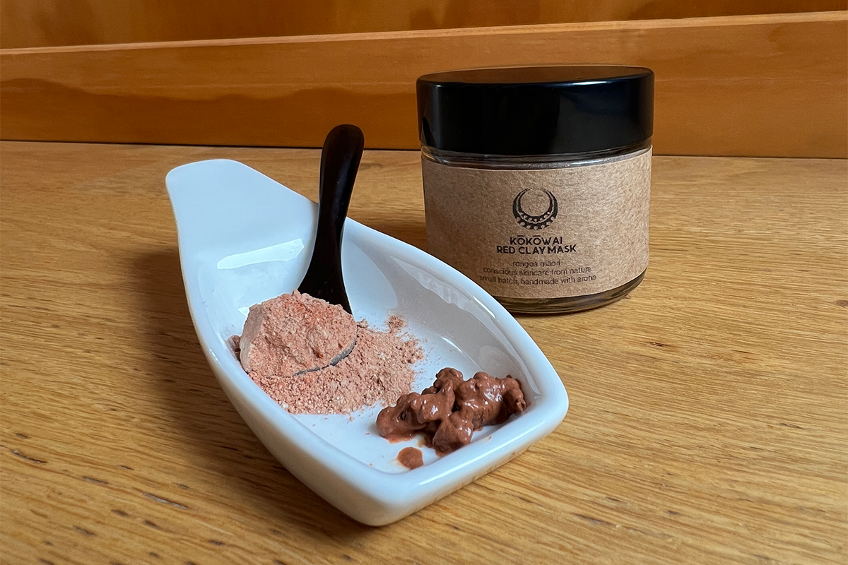 Kōkōwai | Red clay mask – MindKai
